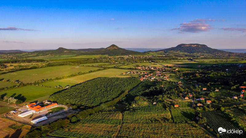 Badacsony Gulács Tóti-hegy Diska major - Időkép Képtár